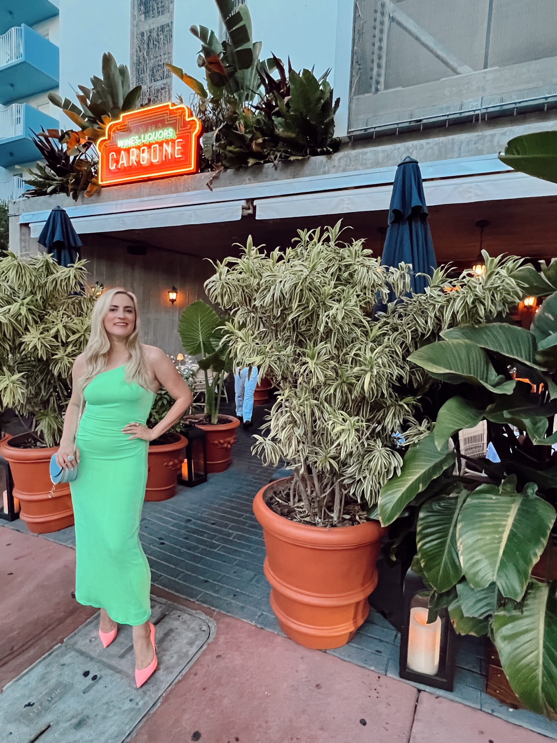 Sexy and Vibrant Dresses to Wear to Miami Beach - My Stiletto Life